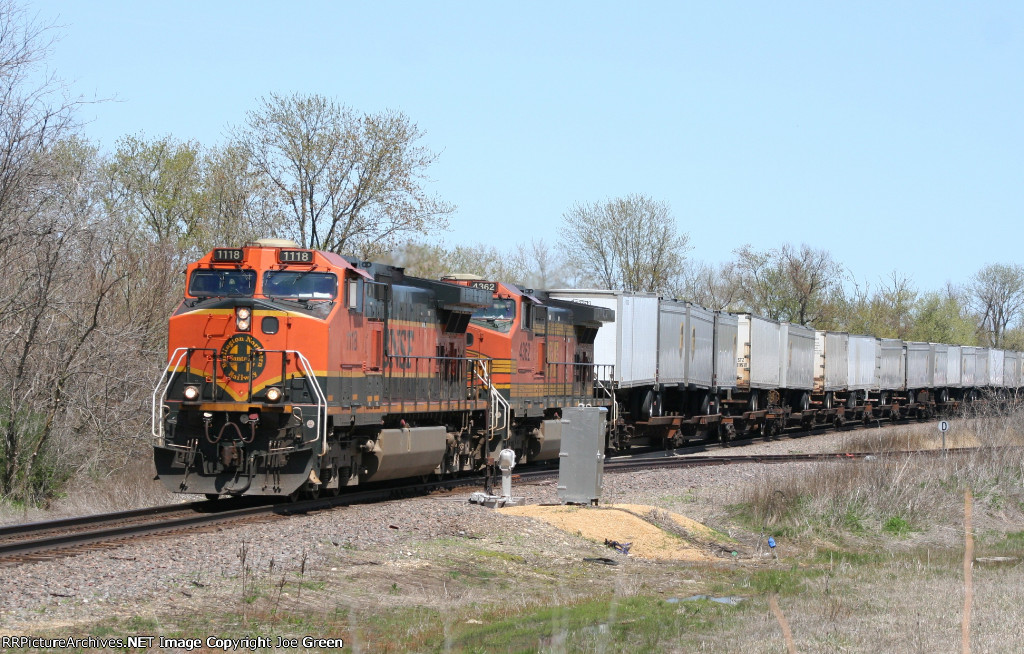 BNSF 1118